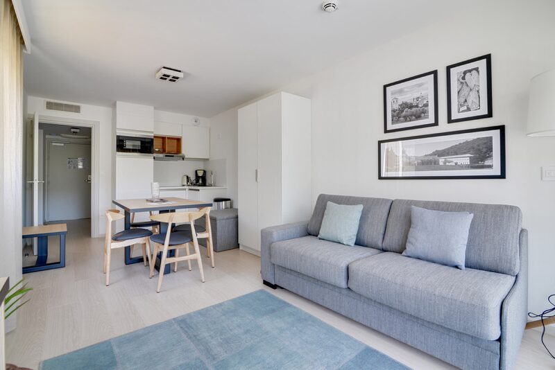 Evancy Vence - Les Jardins d'Azur (ex Holiday Suites) - Evancy.be